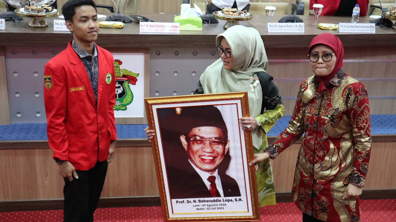 Rektor Unhas Resmikan Baruga Prof. Dr. H. Baharuddin Lopa, S.H Fakultas ...